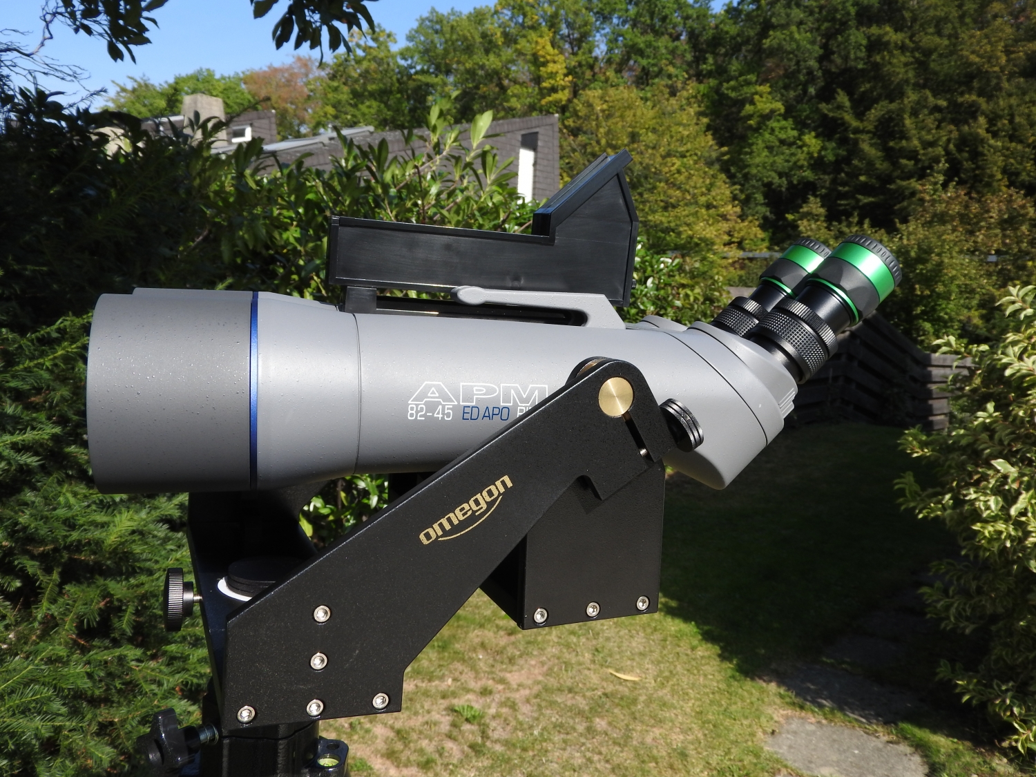 APM 82mm ED APO – Binoculars Today