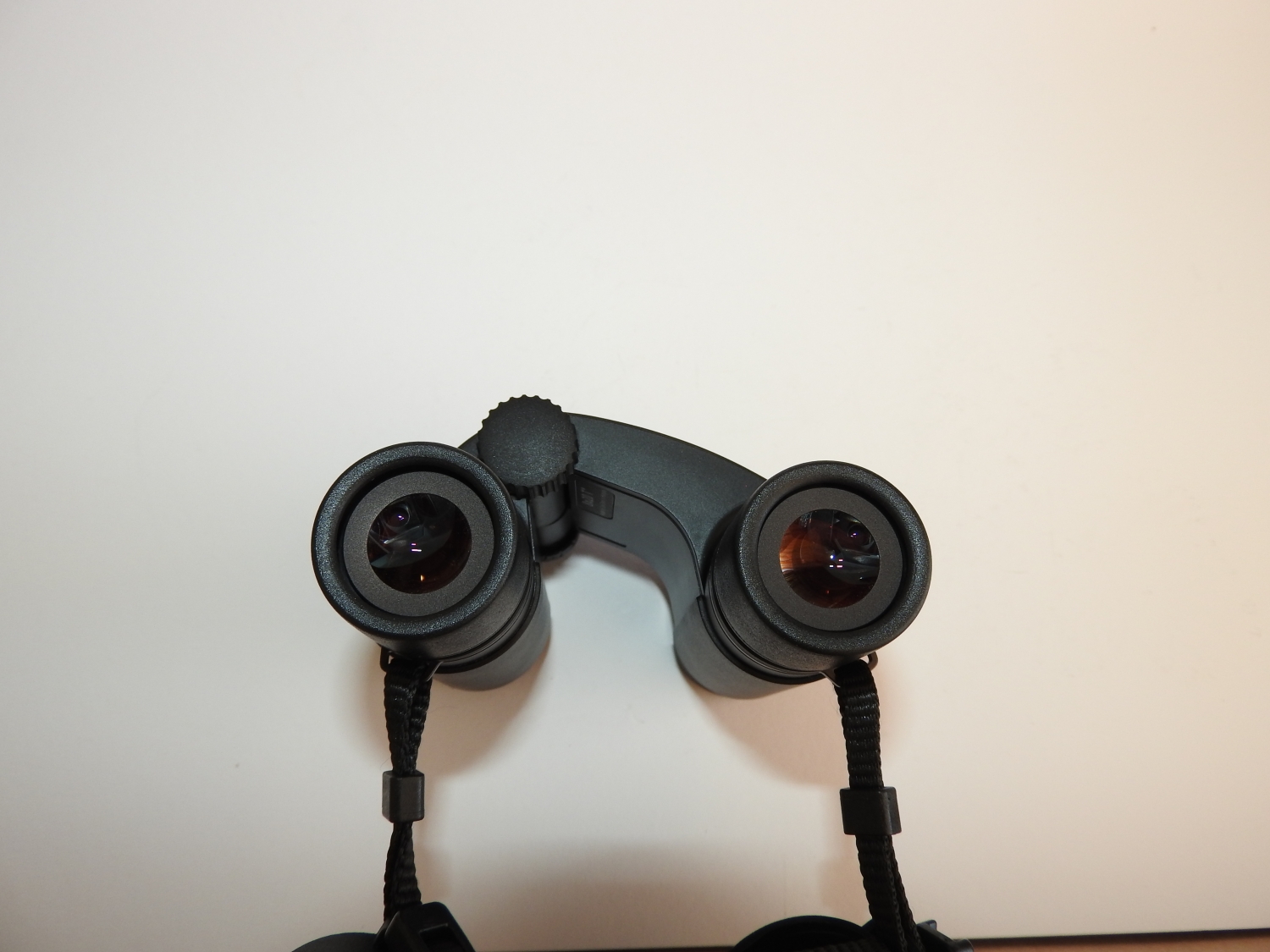 Zeiss Victory 8×20 T Compact – Binoculars Today