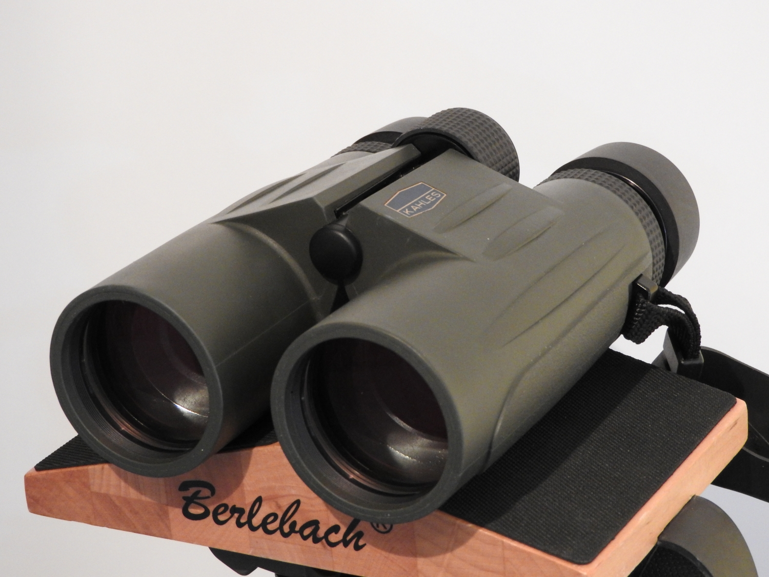 Kahles 8×42 – Binoculars Today